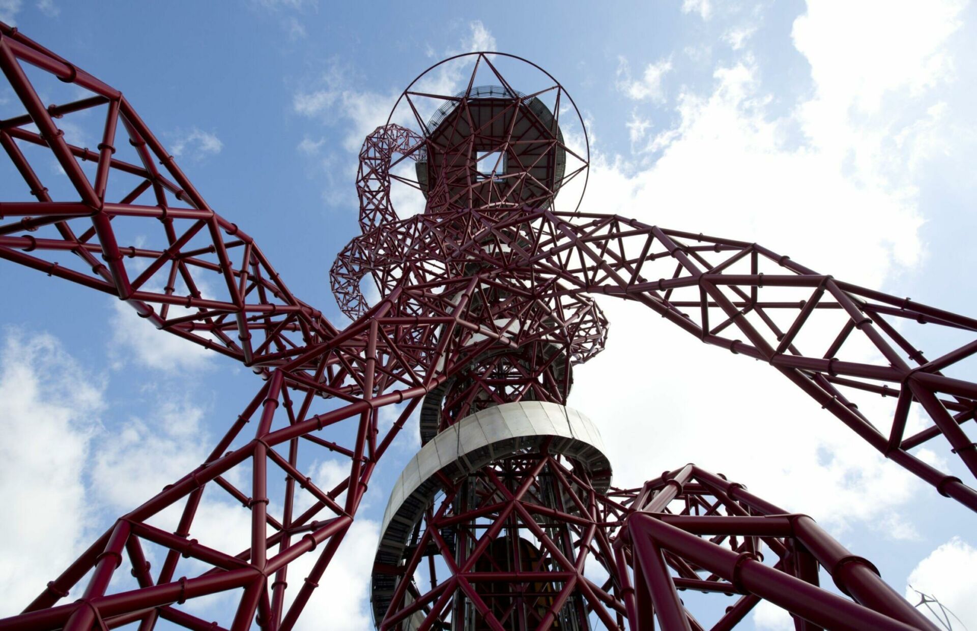 Les 14 buildings les plus insolites et étonnants du monde