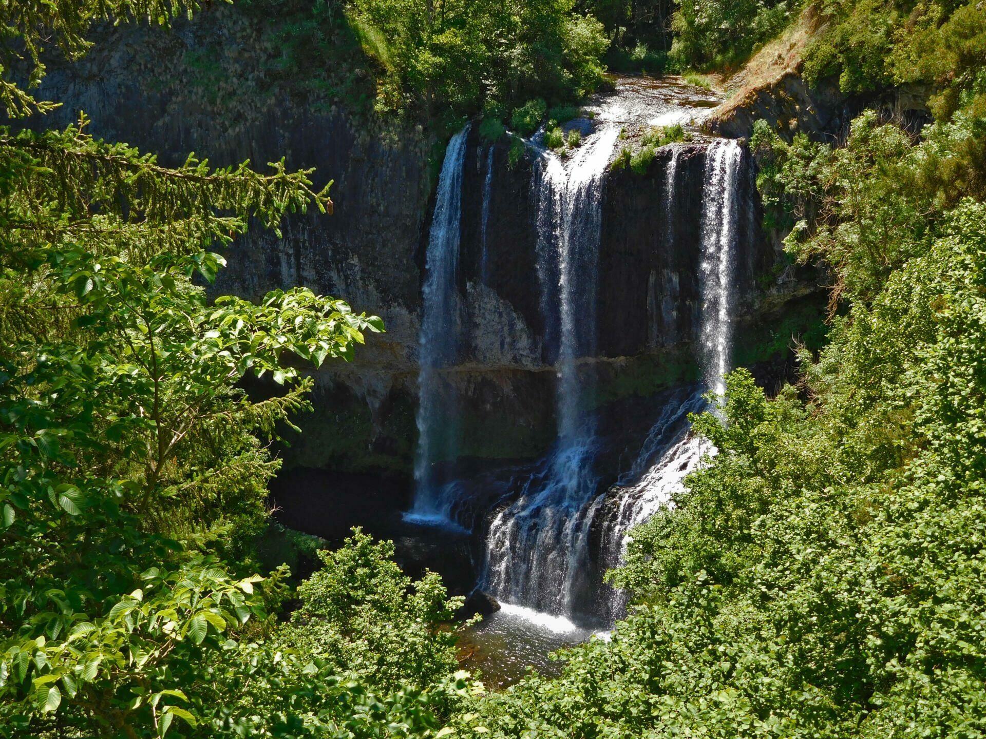 Les 15 plus belles cascades de France à découvrir