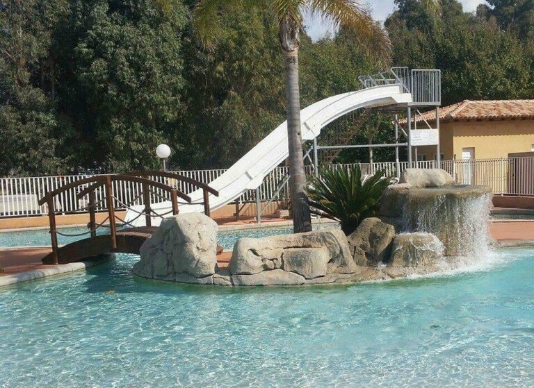 Camping en Corse avec parc aquatique : voici notre sélection