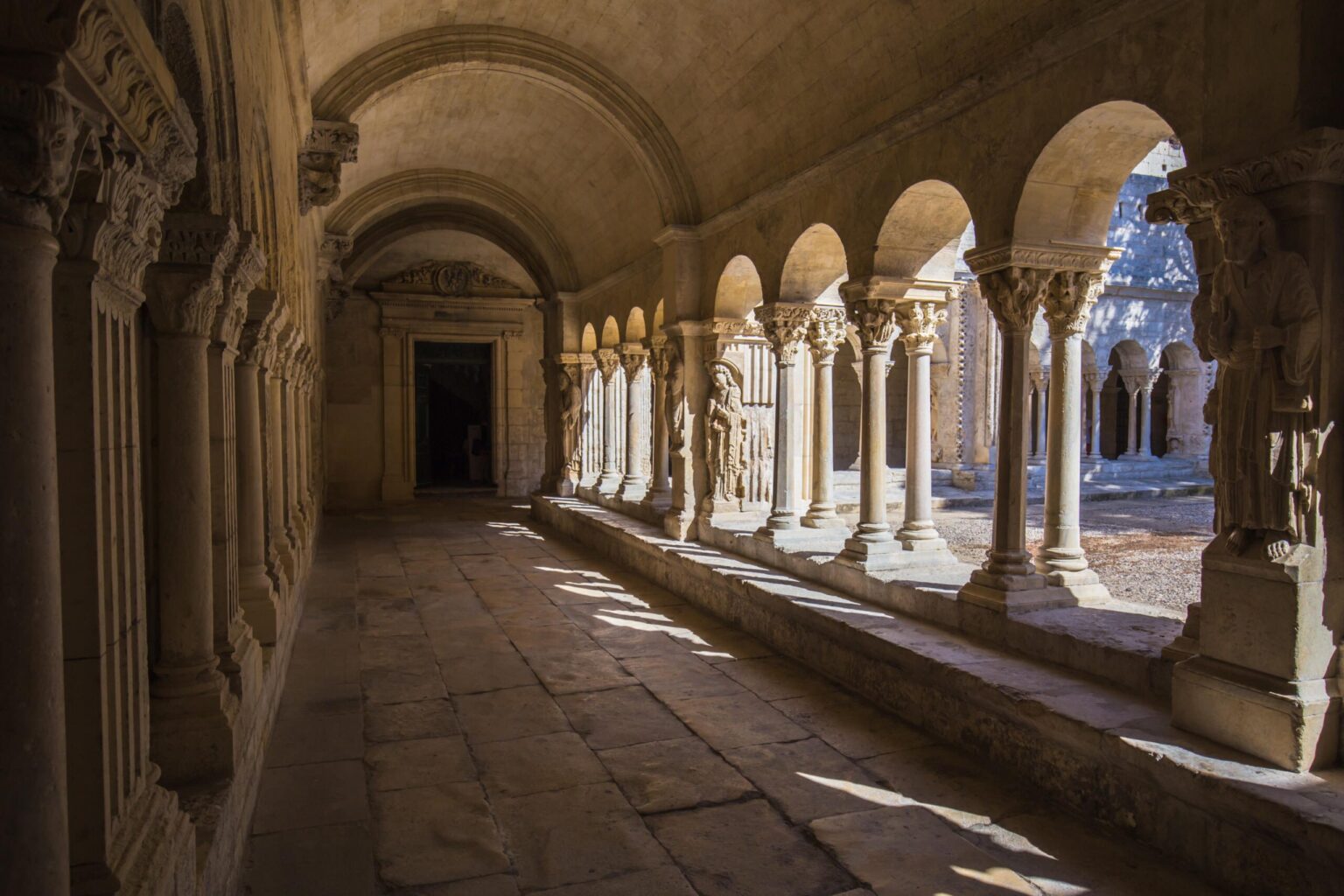Que faire à Arles : les incontournables pour une visite mémorable