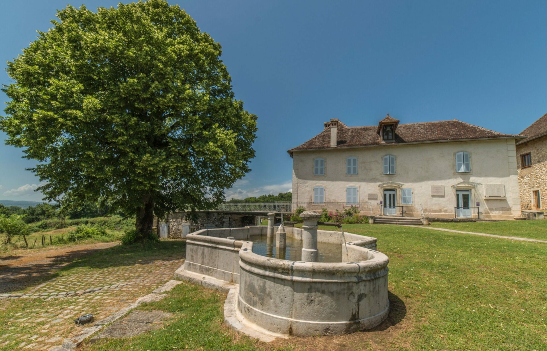 12 visites à faire autour des grottes de la Balme, en Isère