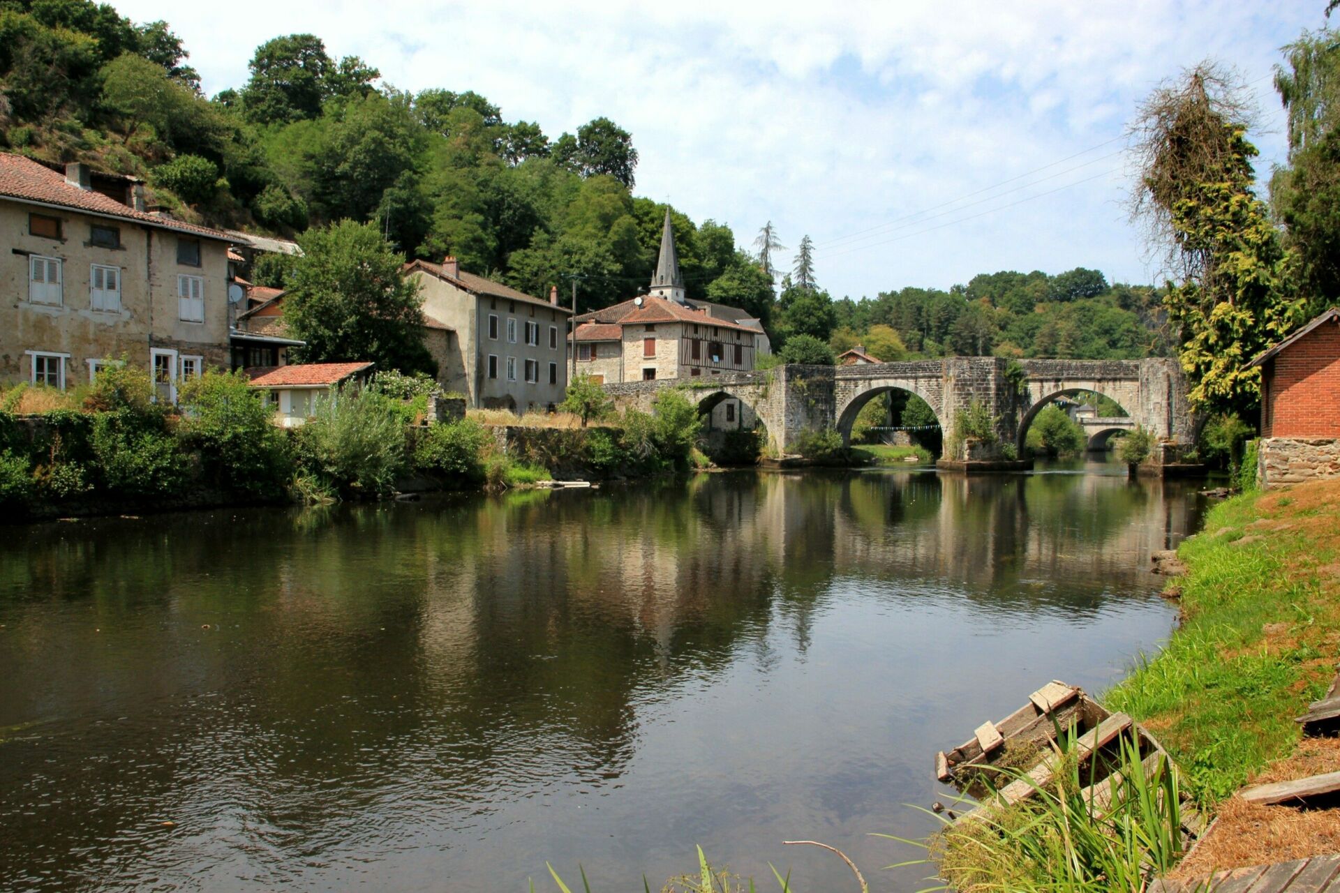 Découvrez 12 superbes villages autour de Limoges