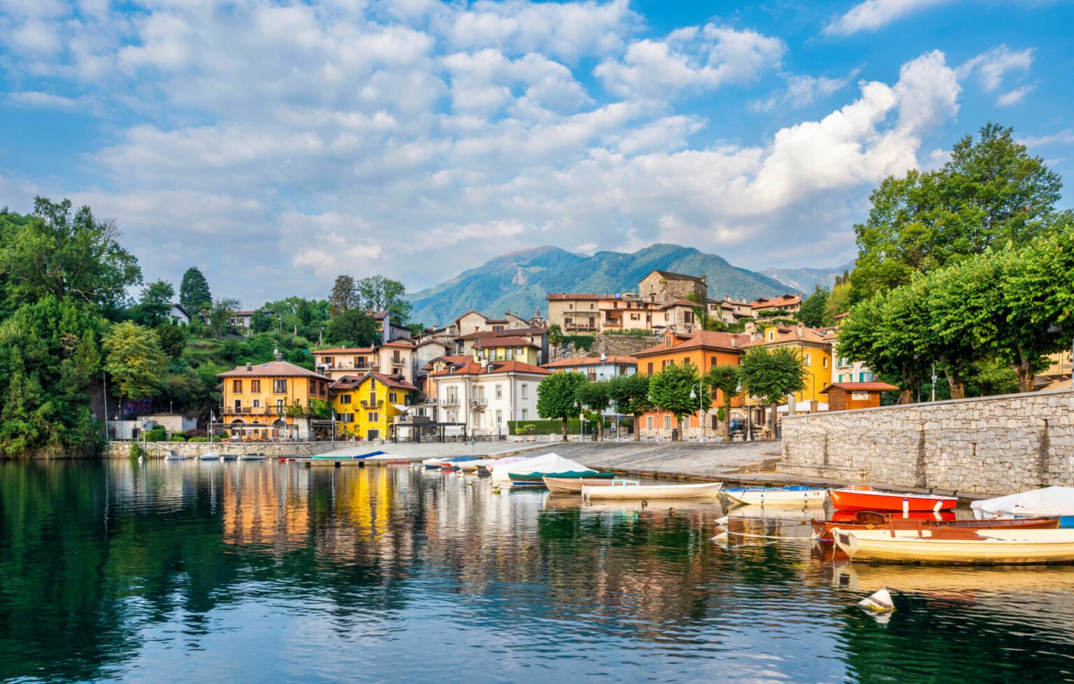 Voici les 12 plus beaux villages du lac Majeur