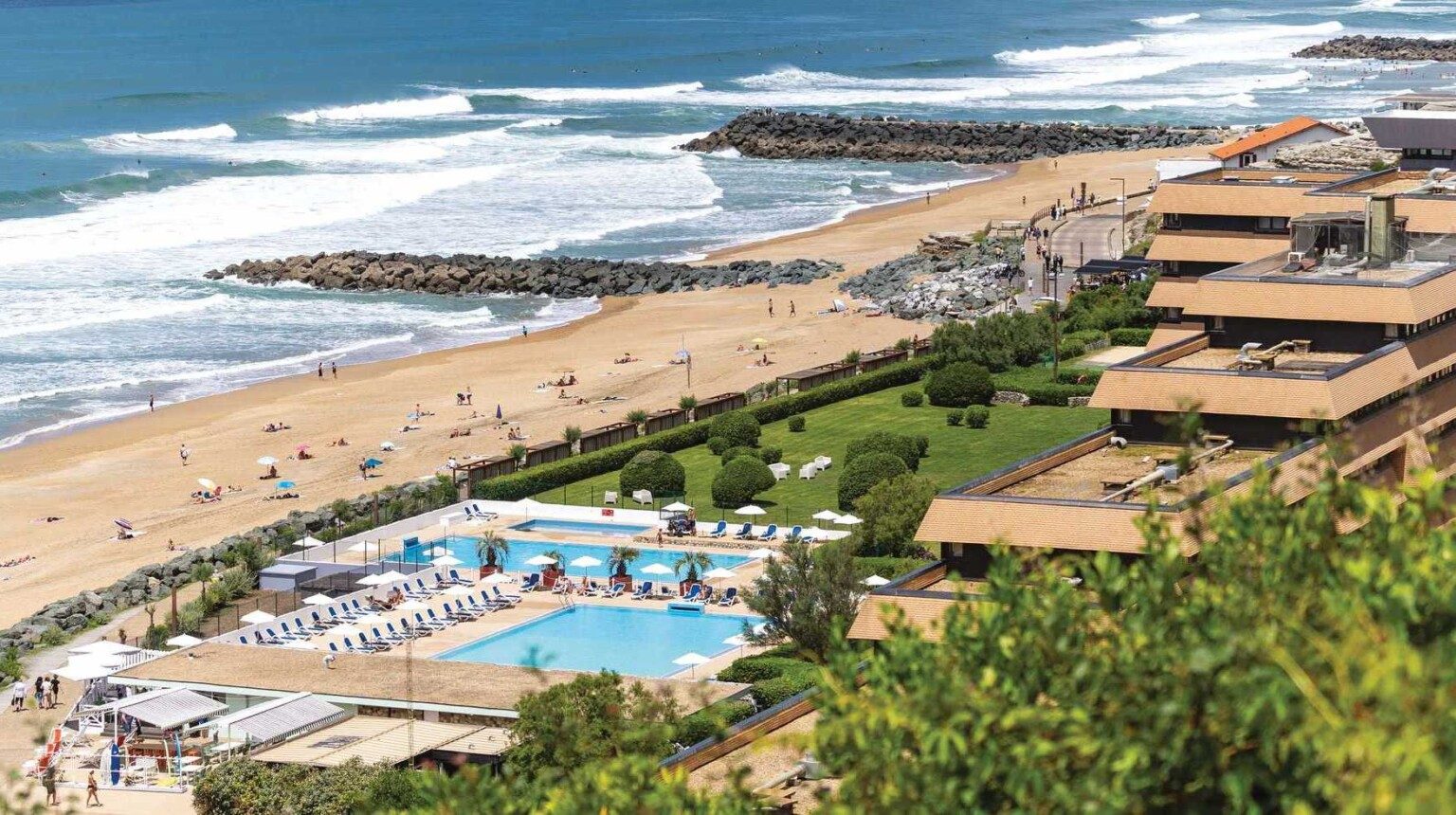 Vacances en bord de mer en France : 10 villages vacances parfaits pour ...