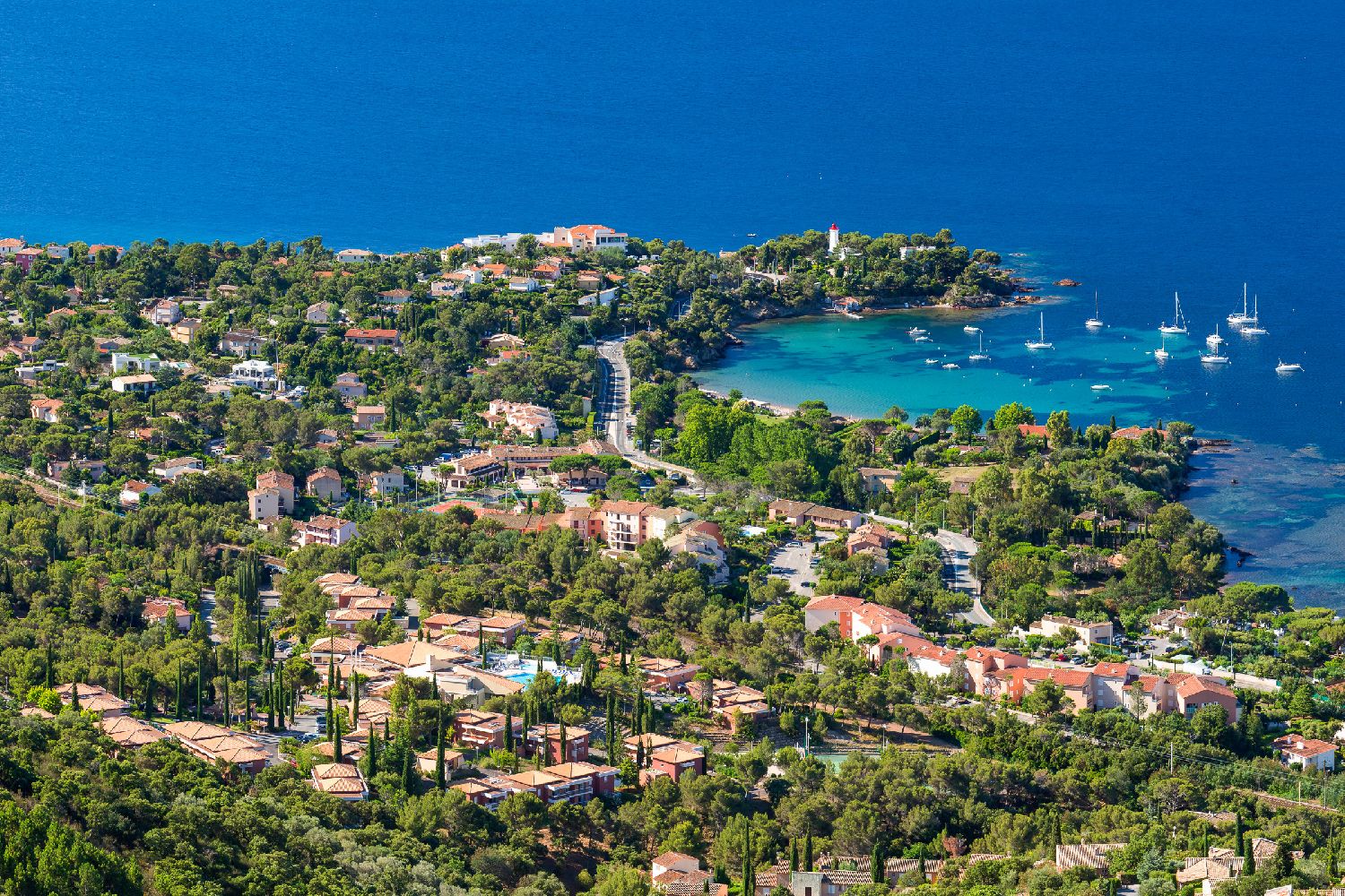 Vacances en bord de mer en France : 10 villages vacances parfaits pour ...