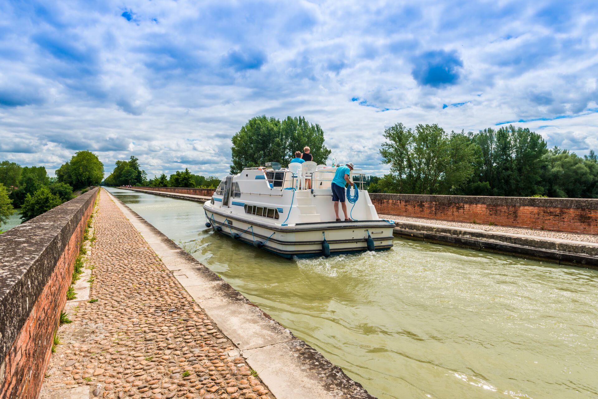 Top 6 des croisières fluviales en France en bateau sans permis