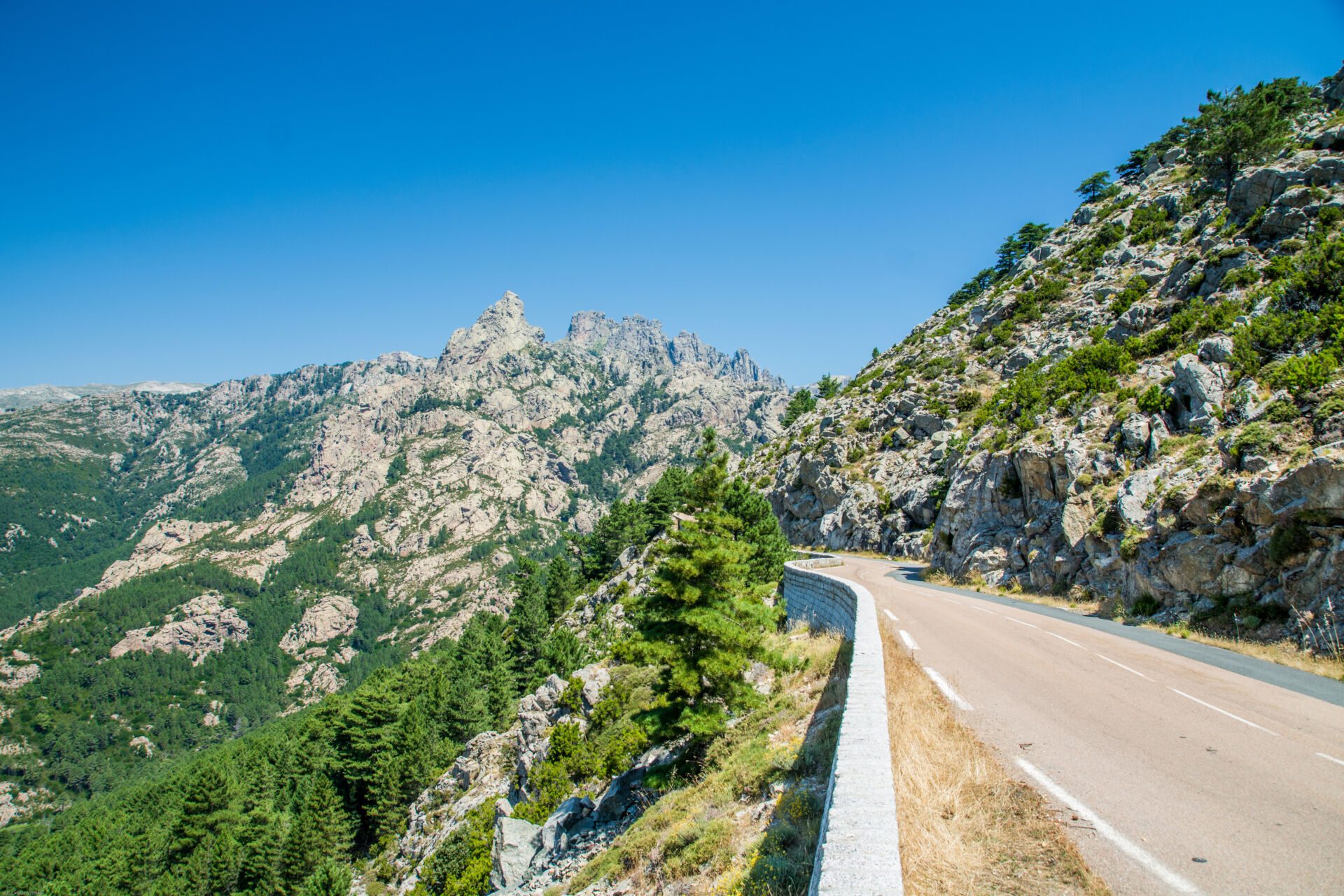 Road trip en Corse : les plus belles routes panoramiques